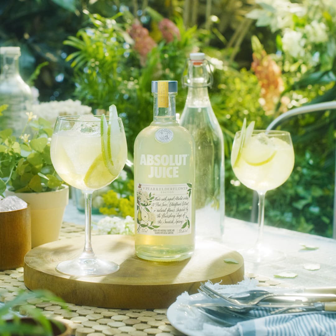 2 Drinks & Cocktails with Absolut Juice Pear and Elderflower - Absolut ...